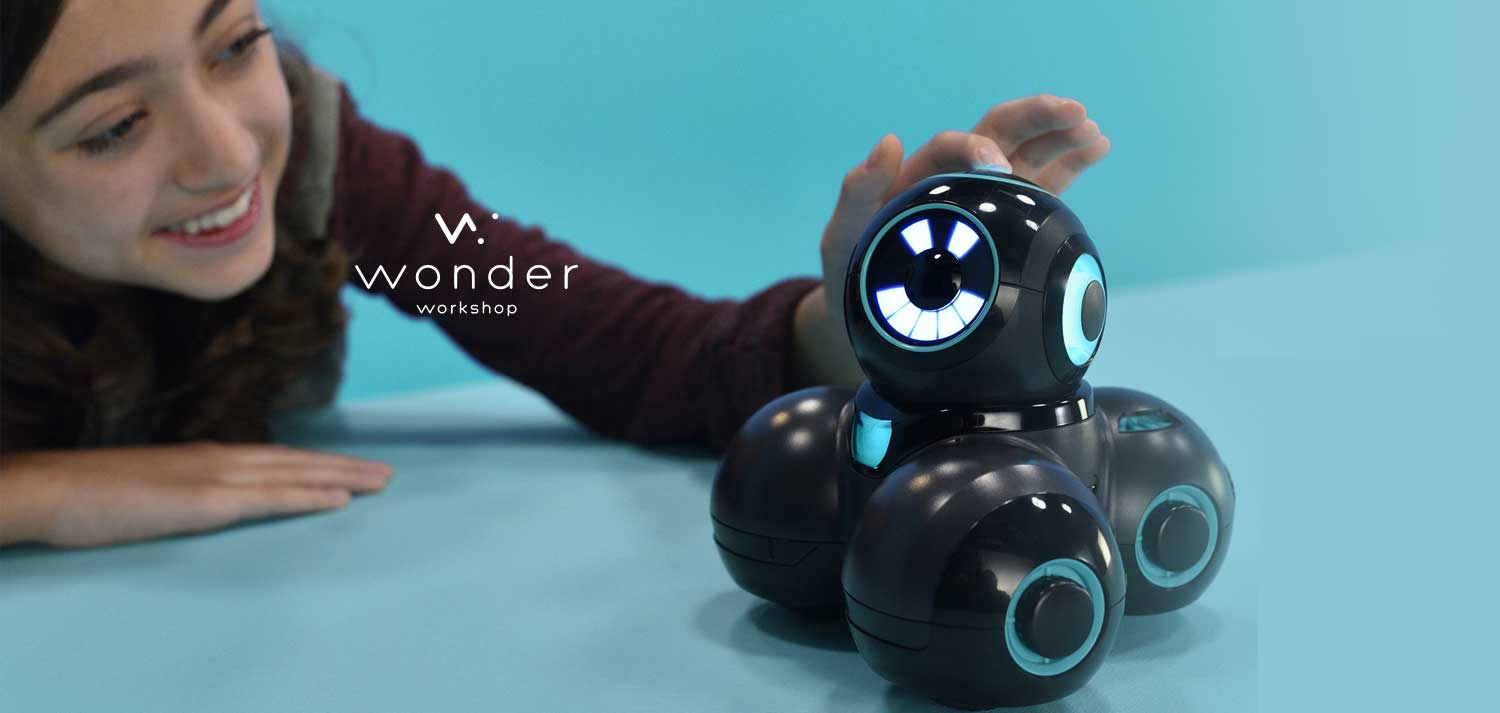 Survol du robot Cue de Wonder Workshop - Blogue Best Buy