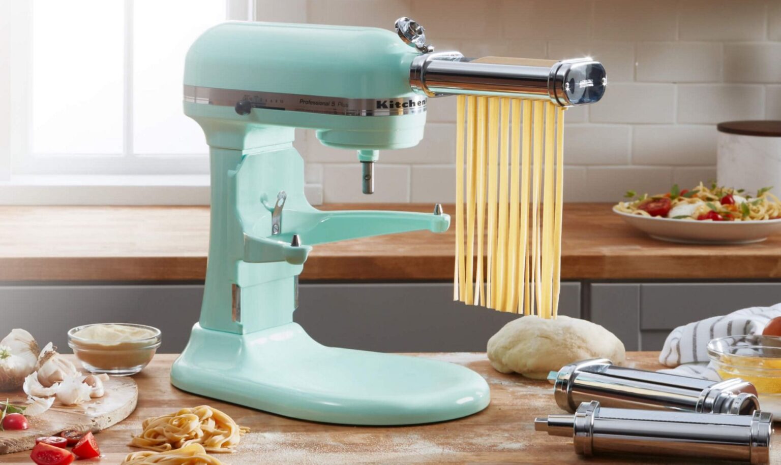 Les accessoires incontournables pour batteur sur socle KitchenAid